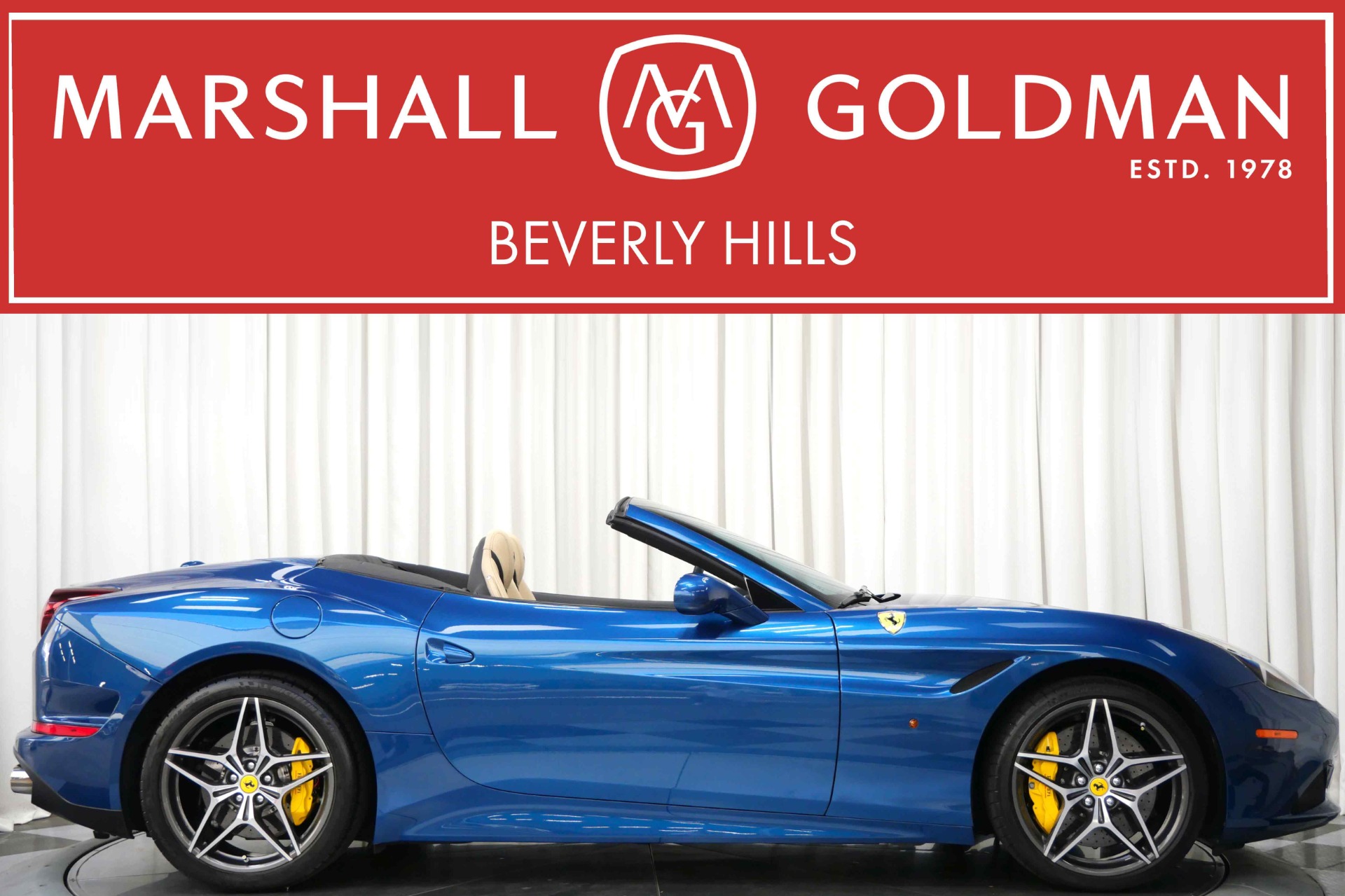 Blu Abu Dhabi Ferrari California T with 3.9L Twin Turbo V8 553hp 557ft ...